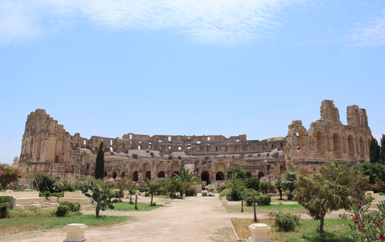 A Walk Around History: El Jem, Tunisia – Engaging Cultures Travel